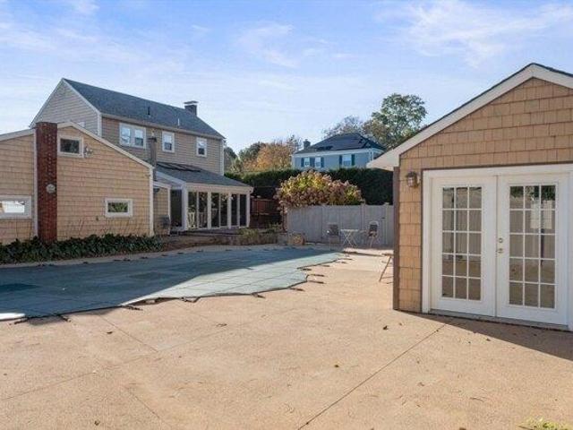 house with 3 bedroom, Swansea MA ES104265063