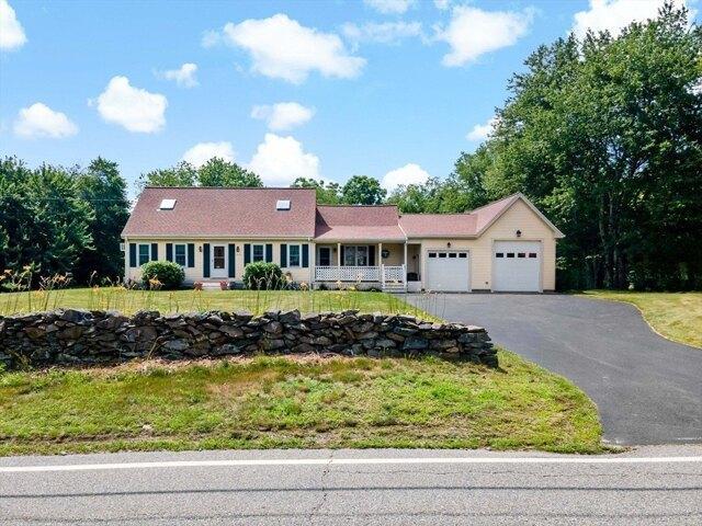 house with 3 bedroom, Swansea MA ES104906488