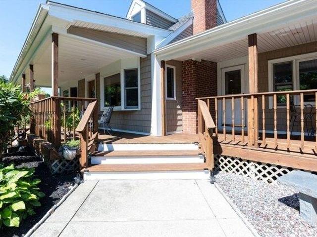 house with 3 bedroom, Swansea MA ES105080645