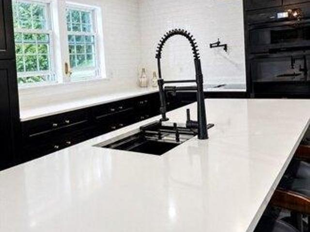 house with 3 bedroom, Swansea MA ES105095813