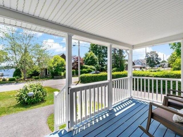 house with 3 bedroom, Swansea MA ES105156346