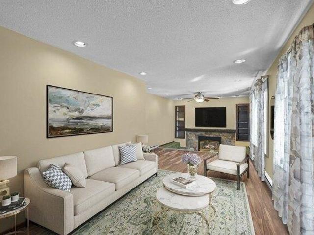 house with 3 bedroom, Swansea MA ES103251305