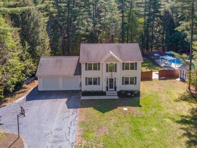 house with 3 bedroom, Swanzey NH DS102563193