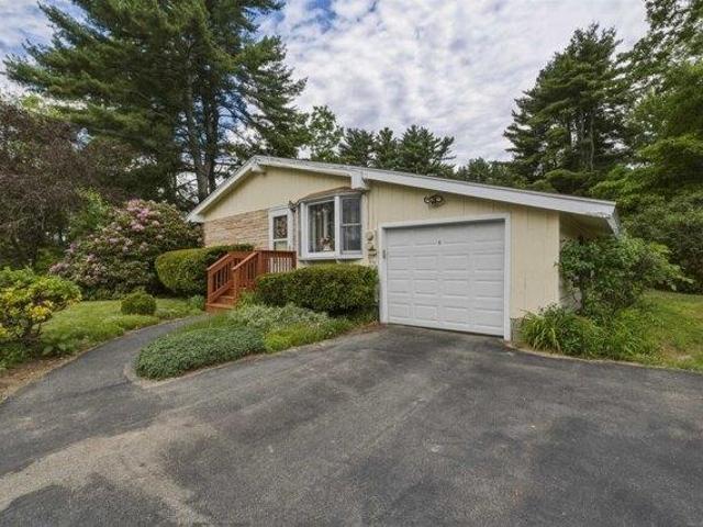 house with 3 bedroom, Swanzey NH DS103036010