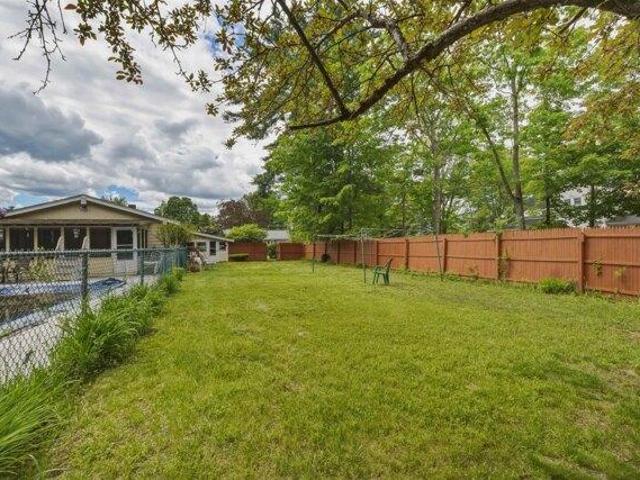 house with 3 bedroom, Swanzey NH ES104188583