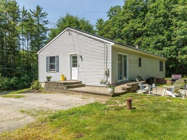 house with 3 bedroom, Swanzey NH ES104297196