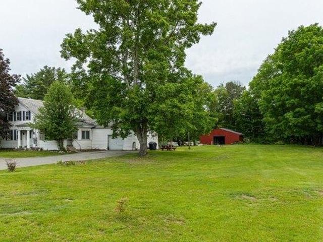 house with 3 bedroom, Swanzey NH ES105106425