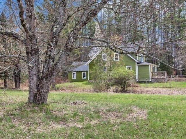 house with 3 bedroom, Swanzey NH ES103220080