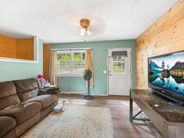 house with 3 bedroom, Swanzey NH ES103969621