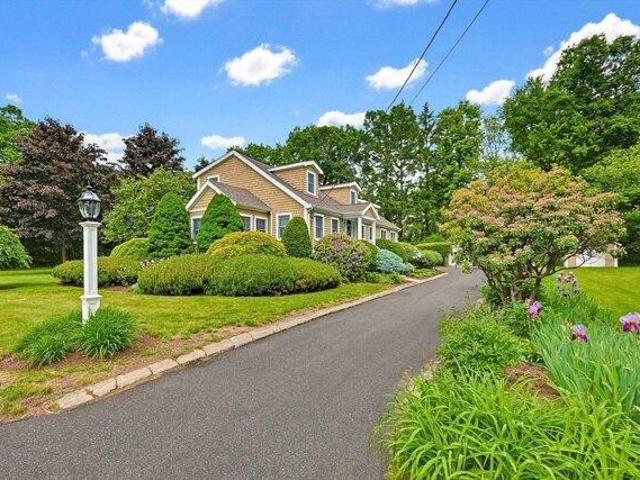 house with 3 bedroom, Stoughton MA DS103034611