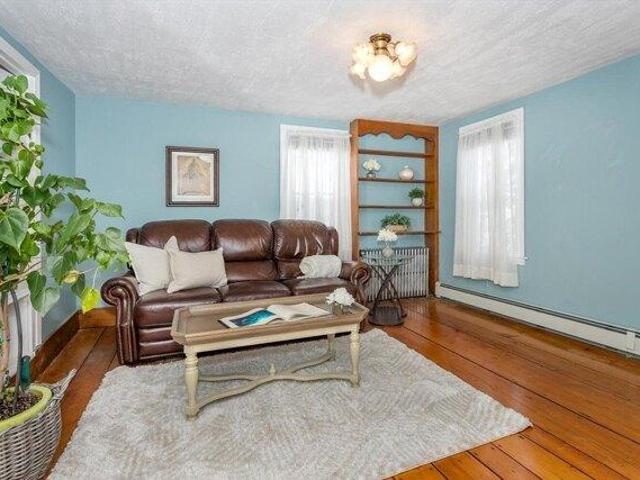 house with 3 bedroom, Stoughton MA ES102859953