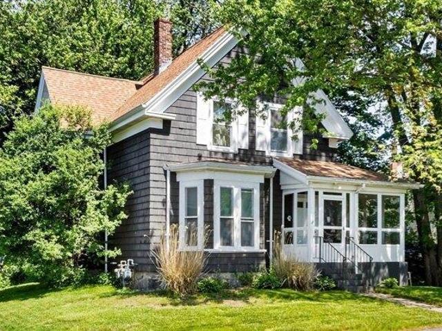 house with 3 bedroom, Stoughton MA ES103036575
