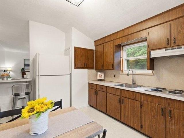 house with 3 bedroom, Stoughton MA ES104608249