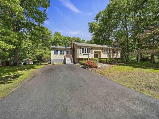 house with 3 bedroom, Stoughton MA ES104852055