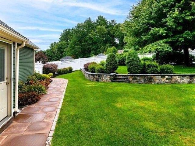 house with 3 bedroom, Stoughton MA ES105175384