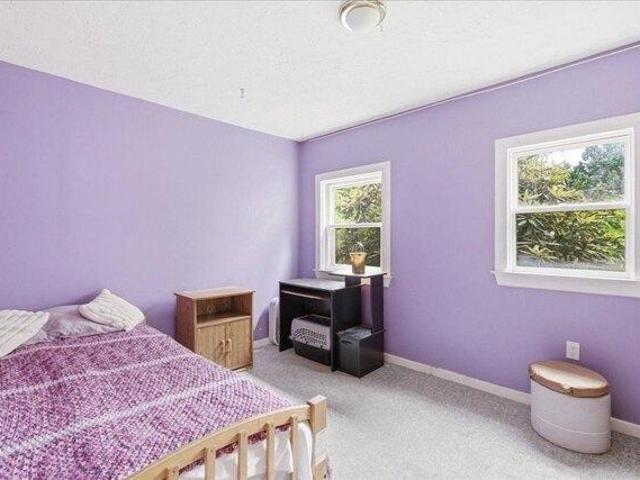house with 3 bedroom, Stoughton MA ES105240144