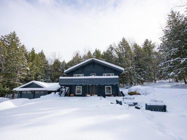 house with 3 bedroom, Stowe VT DS104153289