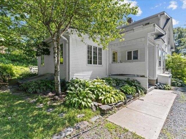 house with 3 bedroom, Stowe VT ES104511775