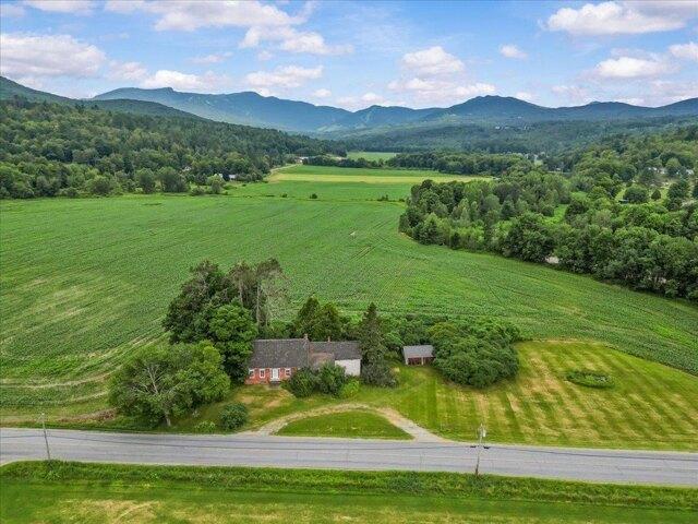house with 3 bedroom, Stowe VT ES104514442