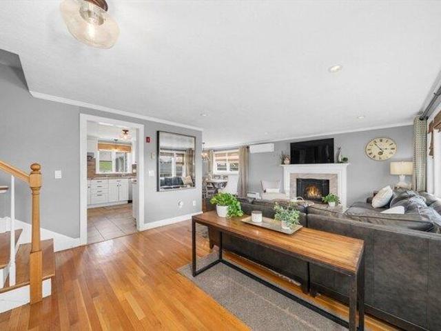 house with 3 bedroom, Stoneham MA DS102729310