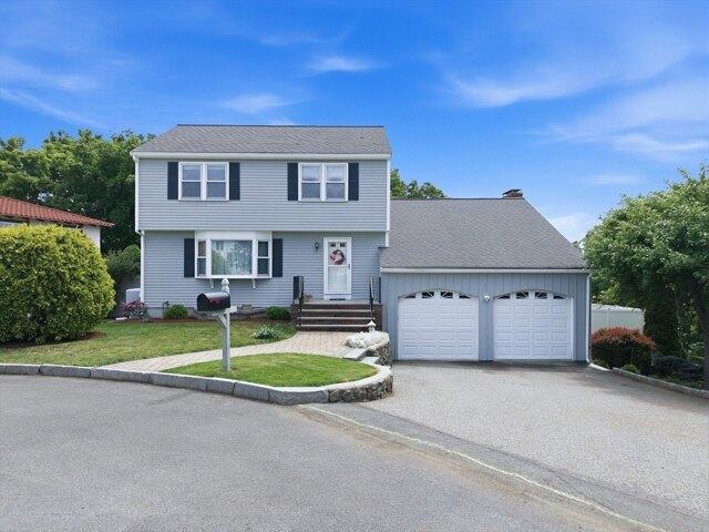 house with 3 bedroom, Stoneham MA DS103932198