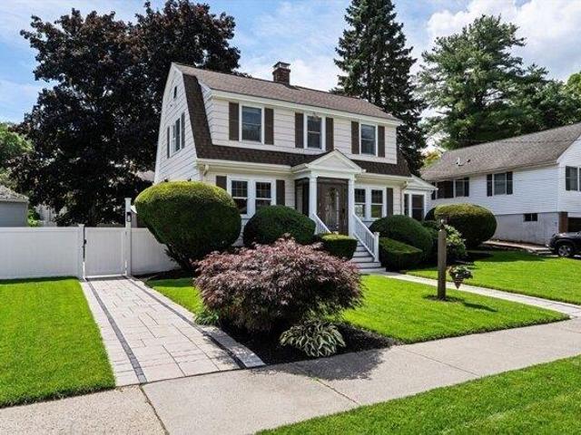 house with 3 bedroom, Stoneham MA DS104297273