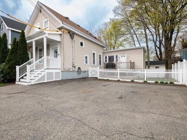 house with 3 bedroom, Stoneham MA ES103247317