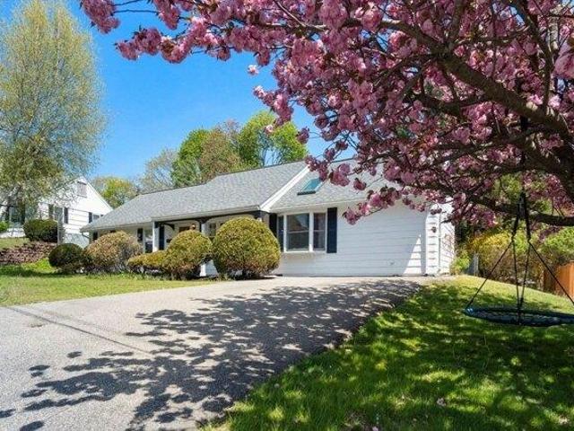 house with 3 bedroom, Stoneham MA ES103248946