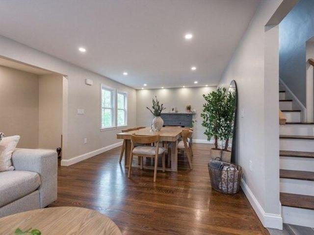 house with 3 bedroom, Stoneham MA ES103435403