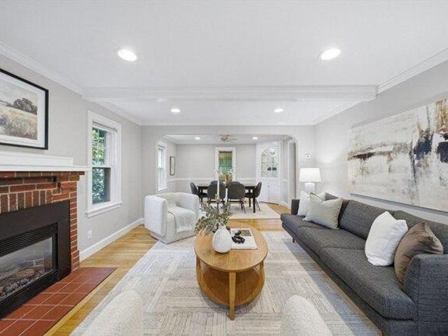 house with 3 bedroom, Stoneham MA ES103852398