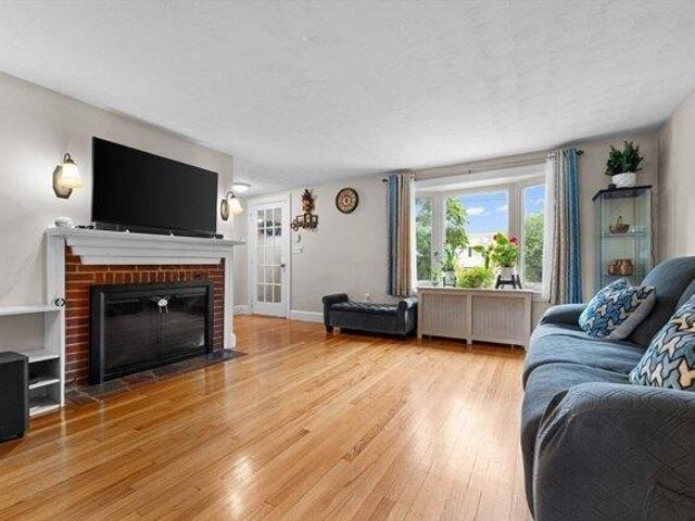 house with 3 bedroom, Stoneham MA ES104807963