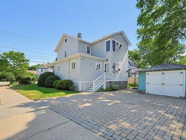 house with 3 bedroom, Stoneham MA ES105080548