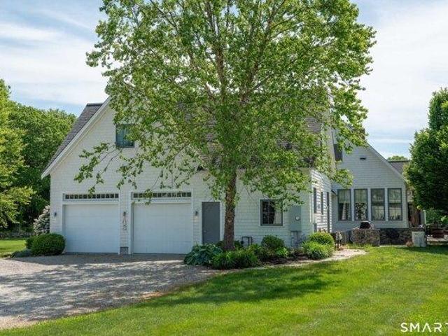 house with 3 bedroom, Stonington CT ES103967455