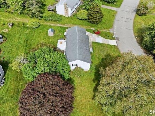 house with 3 bedroom, Stonington CT ES103967648