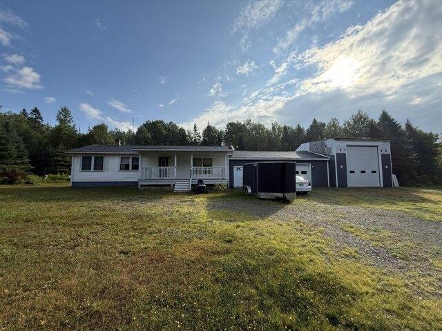 house with 3 bedroom, Stacyville ME ES104114857