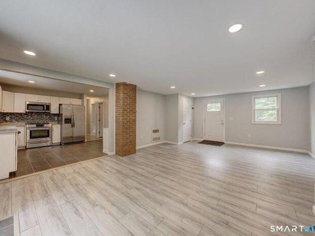 house with 3 bedroom, Stafford CT ES104077918