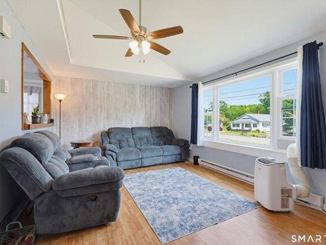 house with 3 bedroom, Stafford CT ES105105151