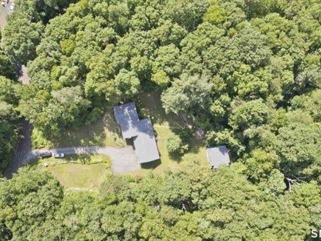 house with 3 bedroom, Stafford CT ES105205367