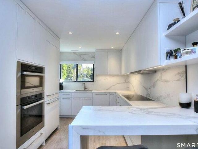 house with 3 bedroom, Stamford CT DLS101998284
