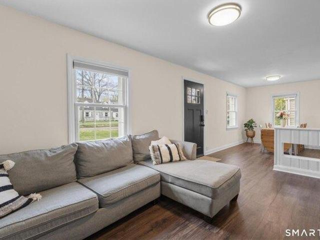 house with 3 bedroom, Stamford CT DLS102218931