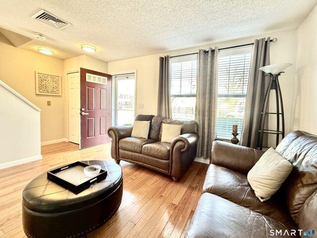 house with 3 bedroom, Stamford CT DS102444241