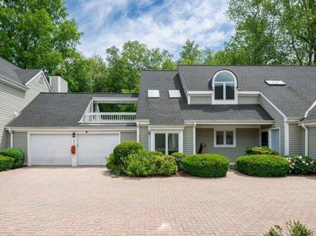 house with 3 bedroom, Stamford CT DS104238118