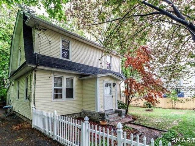 house with 3 bedroom, Stamford CT ES104152338