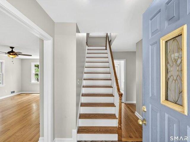 house with 3 bedroom, Stamford CT ES104189982