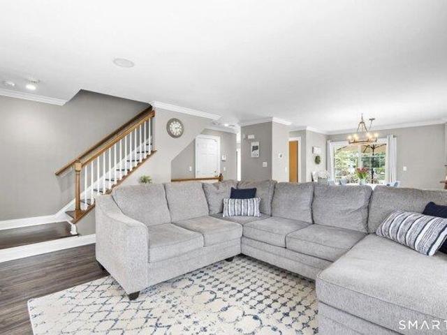 house with 3 bedroom, Stamford CT ES104113342