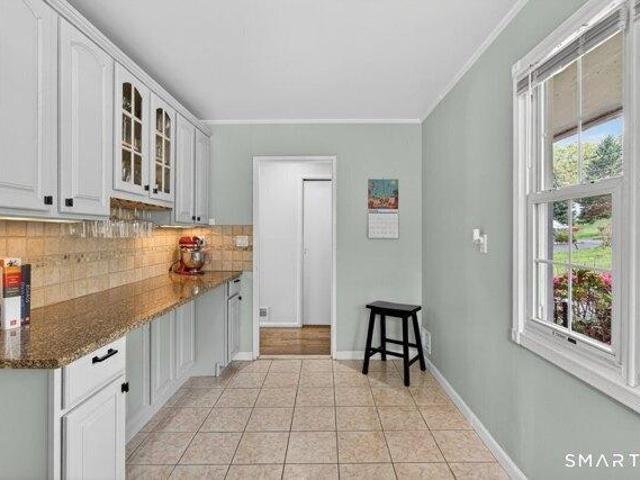 house with 3 bedroom, Stamford CT ES104262387