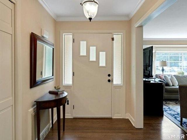house with 3 bedroom, Stamford CT ES104296436