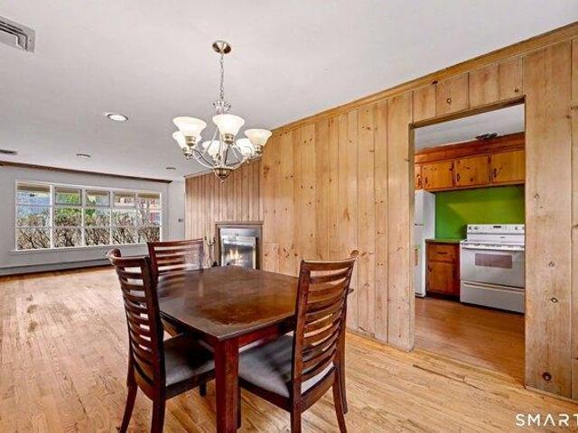 house with 3 bedroom, Stamford CT ES104233892
