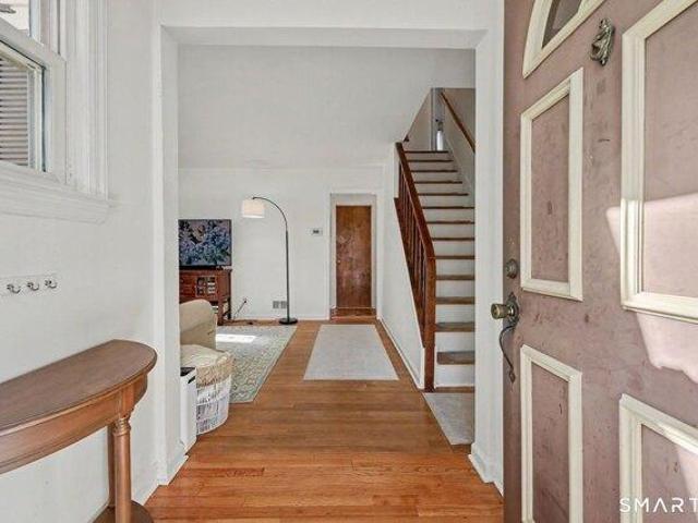 house with 3 bedroom, Stamford CT ES104479777