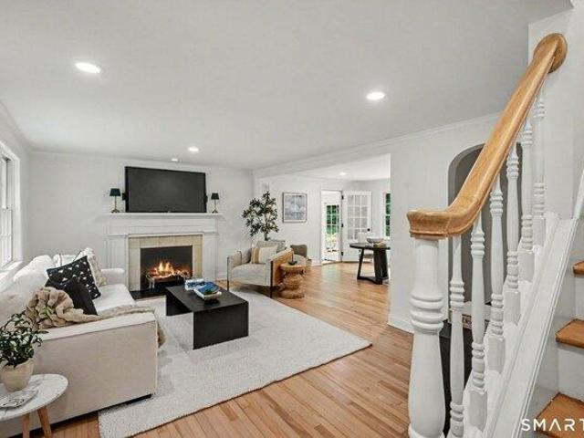house with 3 bedroom, Stamford CT ES104570874